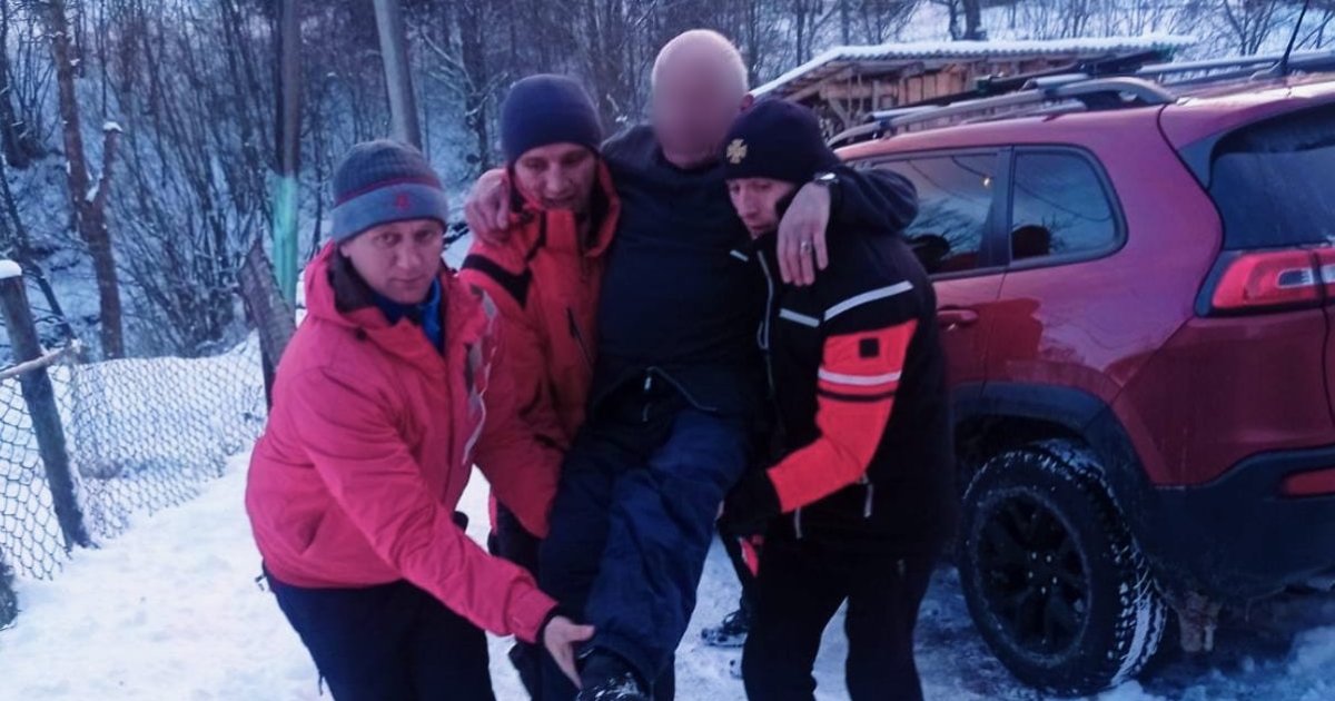 77-річний турист з Трускавця зламав ногу під час сходження на гору ...
