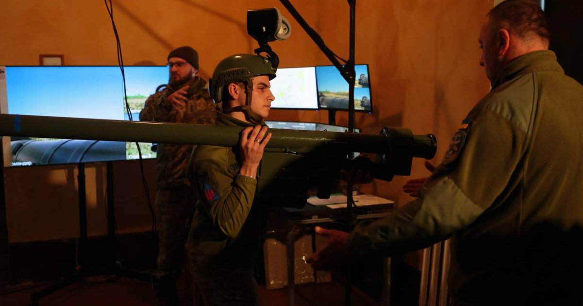 Бійці ПвК «Захід» отримали VR-тренажер для знищення повітряних цілей за 1,5 млн гривень (фото ...