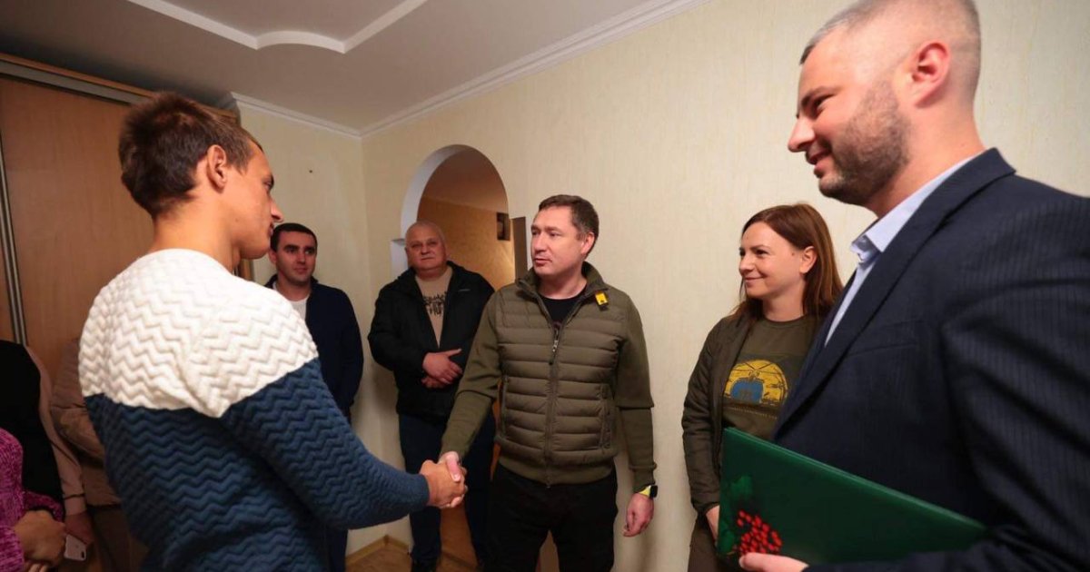 На Львівщині двом хлопцям-сиротам подарували власні квартири — LVIV.MEDIA