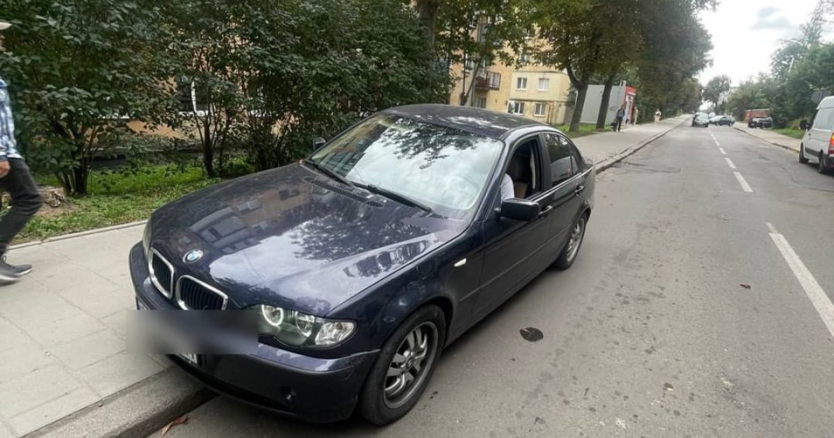Замість сечі — сік: у Львові п’яний водій BMW хотів підмінити матеріал для аналізу на вміст ...