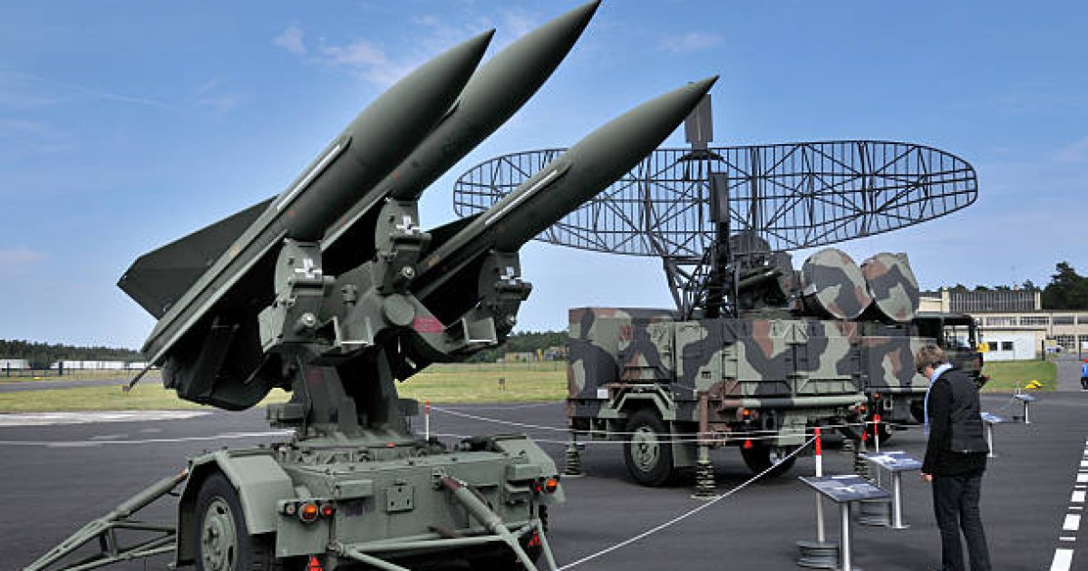 Україна вже отримала від Іспанії перші зенітно-ракетні комплекси Hawk ...