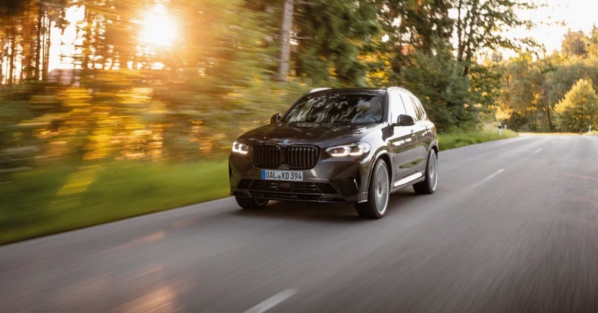 На трасі біля Львова під час руху вщент згоріло авто BMW X5 — LVIV.MEDIA