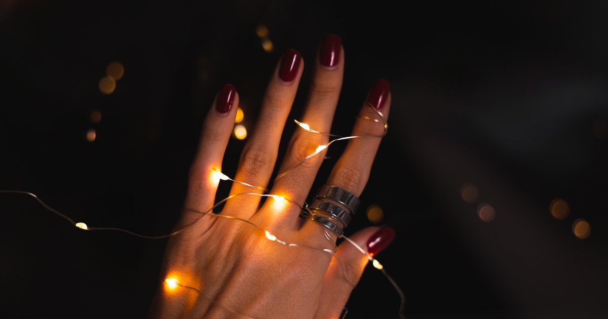 Тренди манікюру на Новий рік 2026 — LVIV.MEDIA