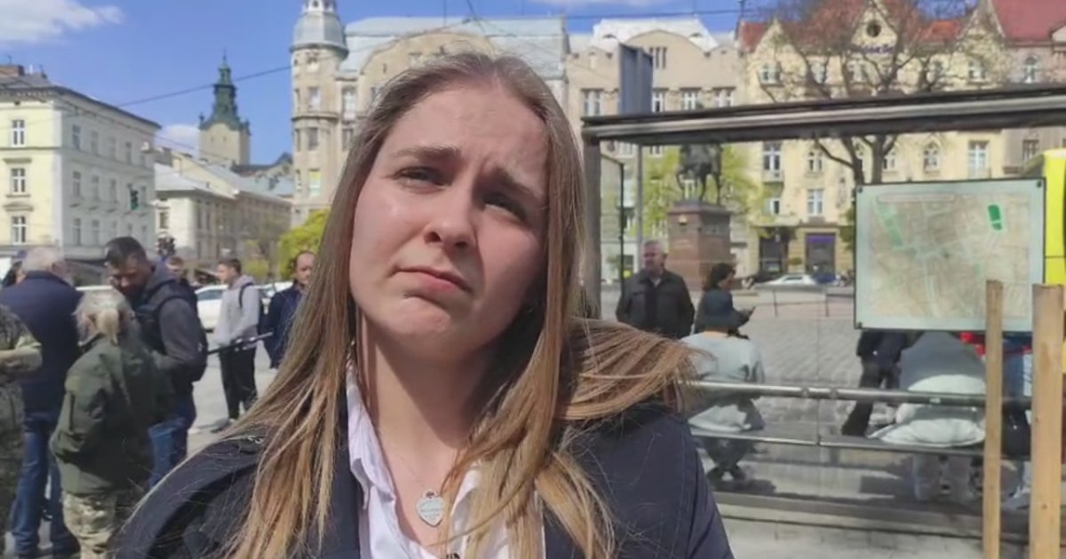 «Це ознака того, що громада розуміє цінність таких людей», — львів’янка на відкритті фонтана ...