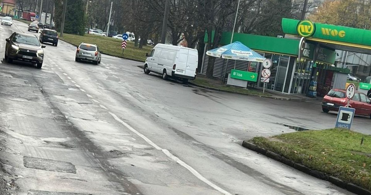 У Львові через ремонт вулиці Сяйво тролейбус №32 не курсуватиме. Читайте на UKR.NET