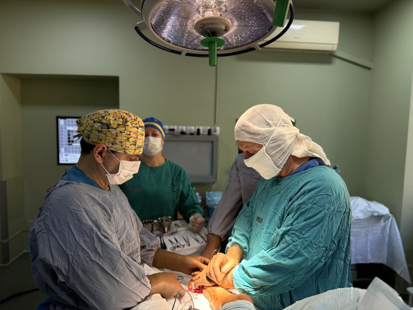 У Львові відновили стопу 13-річній дівчині після ракетного удару — LVIV.MEDIA