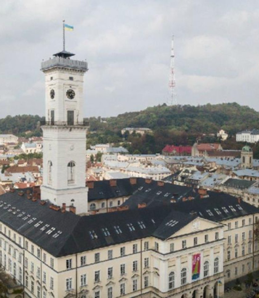 Після публікації LVIV.MEDIA міськрада розірве договори на ремонт пошкоджених будинків — LVIV.MEDIA